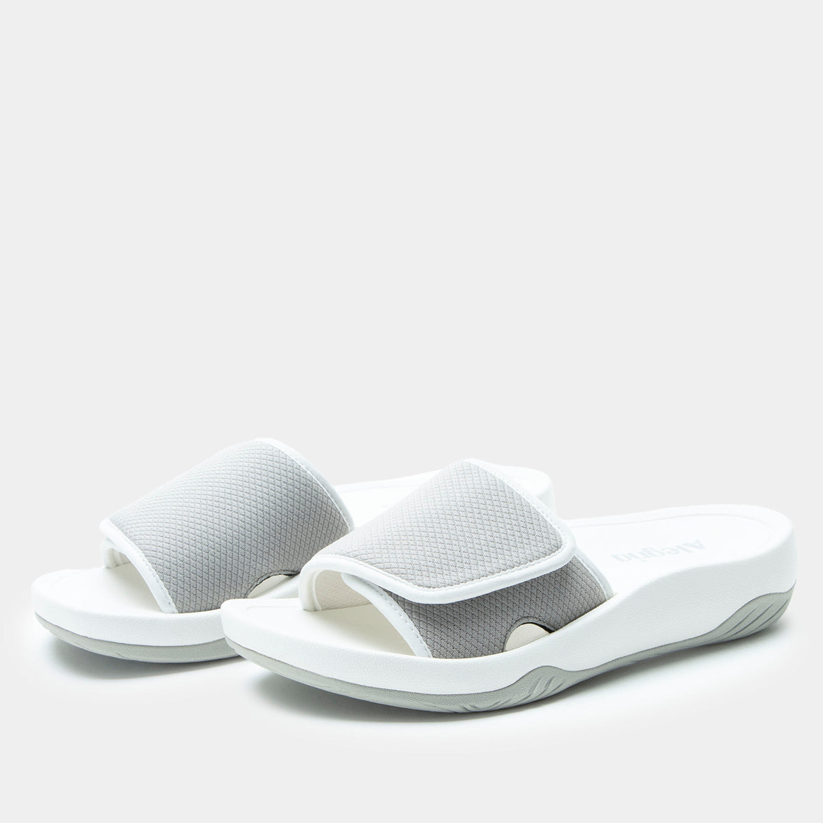 Ova8tion Dove Sandal - Alegria Shoes