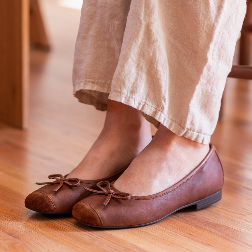 Talya Gingerbread Shoe - Alegria Shoes