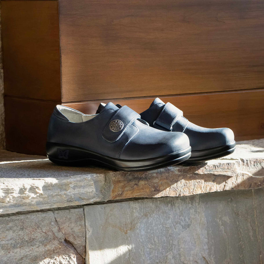 Joleen Oiled Navy Shoe - Alegria Shoes